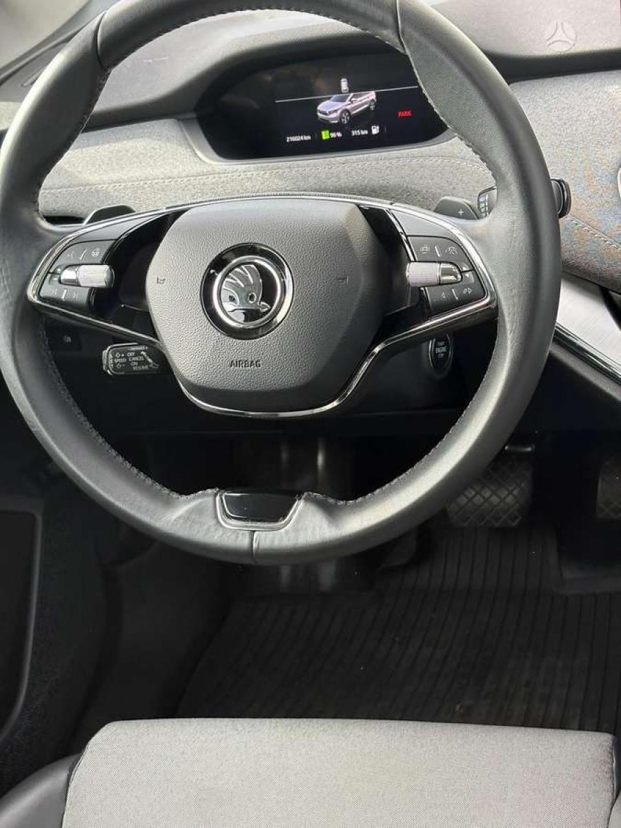 Grey Skoda Enyaq 2023 in Vilnius, with an engine capacity of 0.00 L and mileage of 210 thousand km for 15500 €, photo 11 on AUTOMOTO.COM.LV