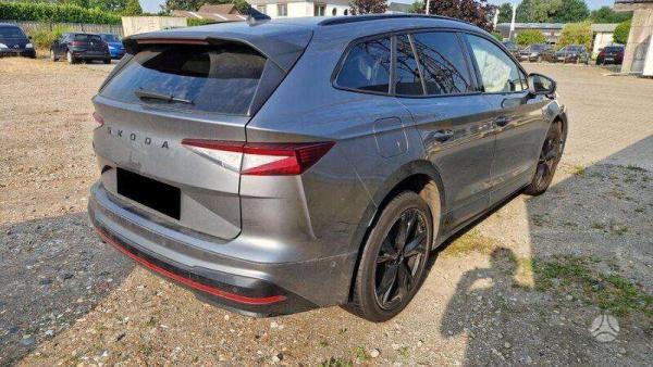 Grey Skoda Enyaq 2024 in Klaipeda, with an engine capacity of 0.00 L and mileage of 44 thousand km for 19500 €, photo 3 on AUTOMOTO.COM.LV