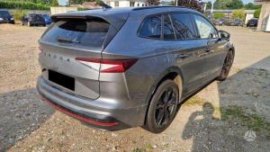 Pelēks Skoda Enyaq 2024 Klaipėda, ar dzinēja tilpumu 0.00 L un nobraukumu 44 tūkst. km par 19500 €, foto 4 vietnē AUTOMOTO.COM.LV