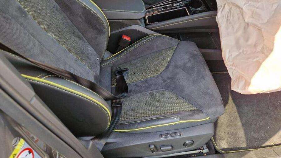 Pelēks Skoda Enyaq 2024 Klaipėda, ar dzinēja tilpumu 0.00 L un nobraukumu 44 tūkst. km par 19500 €, foto 10 vietnē AUTOMOTO.COM.LV