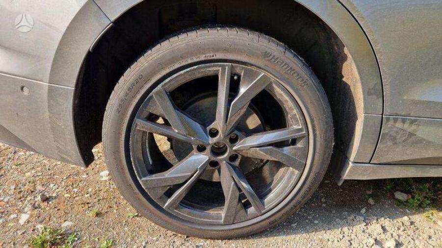 Pelēks Skoda Enyaq 2024 Klaipėda, ar dzinēja tilpumu 0.00 L un nobraukumu 44 tūkst. km par 19500 €, foto 11 vietnē AUTOMOTO.COM.LV
