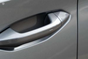 Grey Skoda Enyaq 2024 in Vilnius, with an engine capacity of 0.00 L and mileage of 34 thousand km for 38500 €, photo 10 on AUTOMOTO.COM.LV