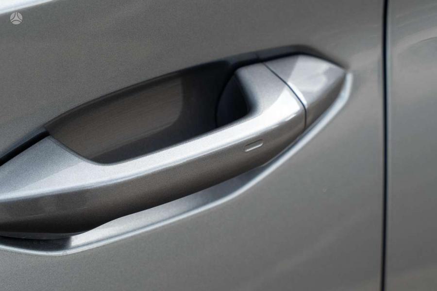 Grey Skoda Enyaq 2024 in Vilnius, with an engine capacity of 0.00 L and mileage of 34 thousand km for 38500 €, photo 10 on AUTOMOTO.COM.LV