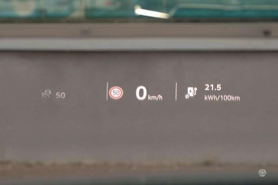 Grey Skoda Enyaq 2024 in Vilnius, with an engine capacity of 0.00 L and mileage of 34 thousand km for 38500 €, photo 17 on AUTOMOTO.COM.LV