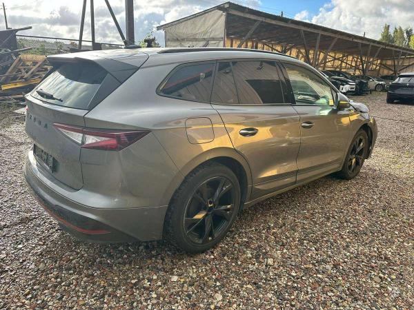 Pelēks Skoda Enyaq 2024 Klaipėda, ar dzinēja tilpumu 0.00 L un nobraukumu 44 tūkst. km par 18900 €, foto  vietnē AUTOMOTO.COM.LV