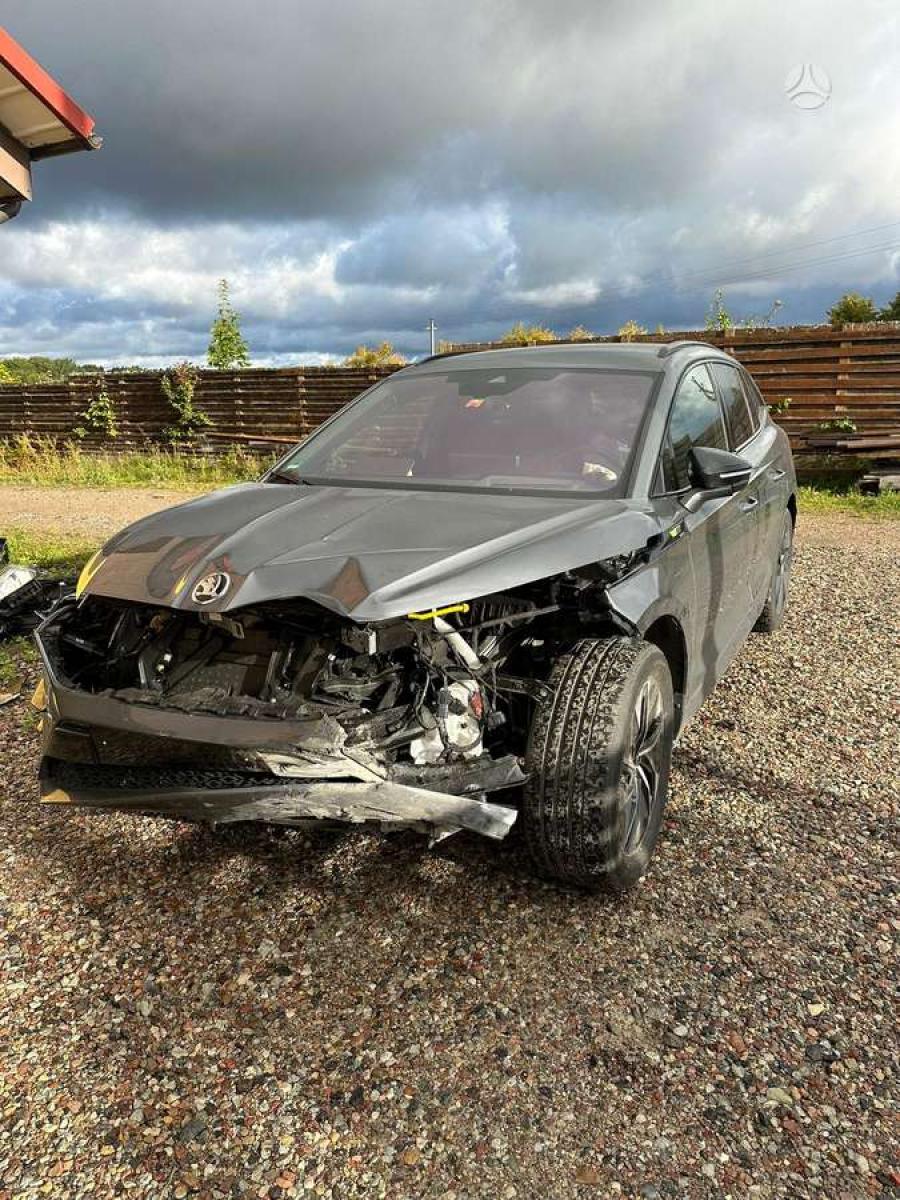 Pelēks Skoda Enyaq 2024 Klaipėda, ar dzinēja tilpumu 0.00 L un nobraukumu 44 tūkst. km par 18900 €, foto 5 vietnē AUTOMOTO.COM.LV