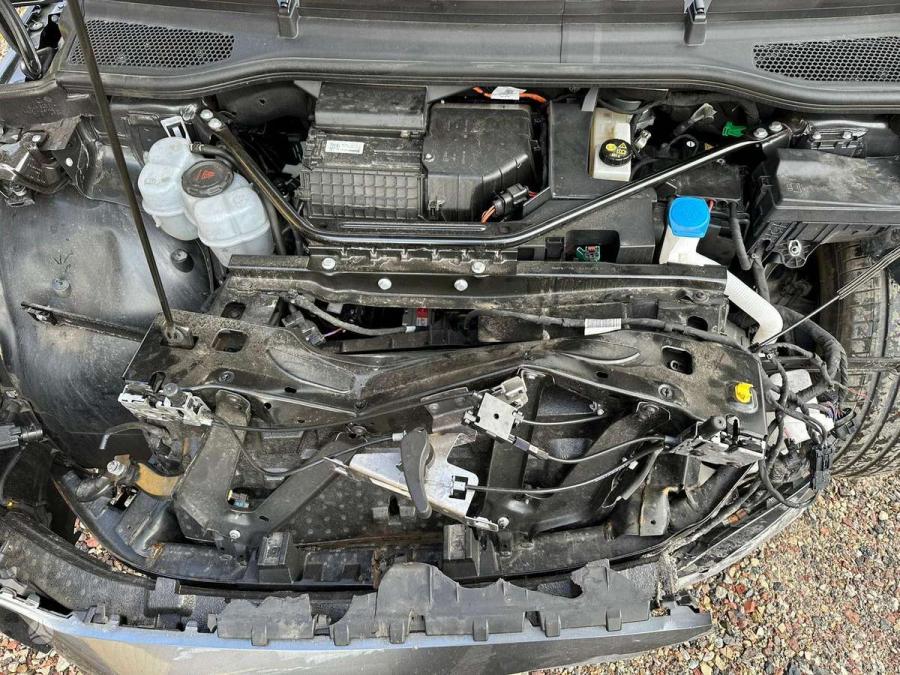 Pelēks Skoda Enyaq 2024 Klaipėda, ar dzinēja tilpumu 0.00 L un nobraukumu 44 tūkst. km par 18900 €, foto 7 vietnē AUTOMOTO.COM.LV