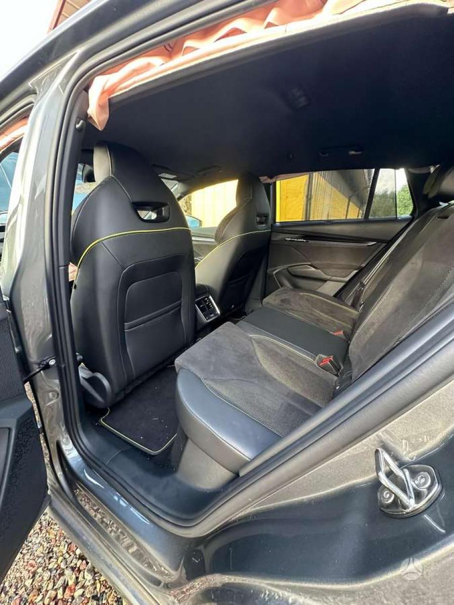 Pelēks Skoda Enyaq 2024 Klaipėda, ar dzinēja tilpumu 0.00 L un nobraukumu 44 tūkst. km par 18900 €, foto 12 vietnē AUTOMOTO.COM.LV