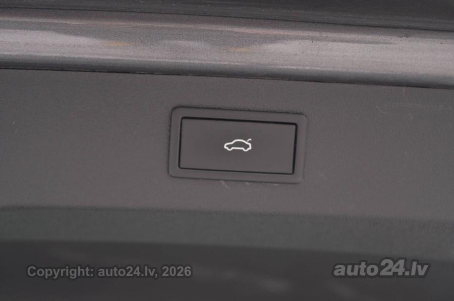 Pelēks Skoda Enyaq 2023 Tallina, ar dzinēja tilpumu 0.00 L un nobraukumu 82 tūkst. km par 29990 €, foto 14 vietnē AUTOMOTO.COM.LV