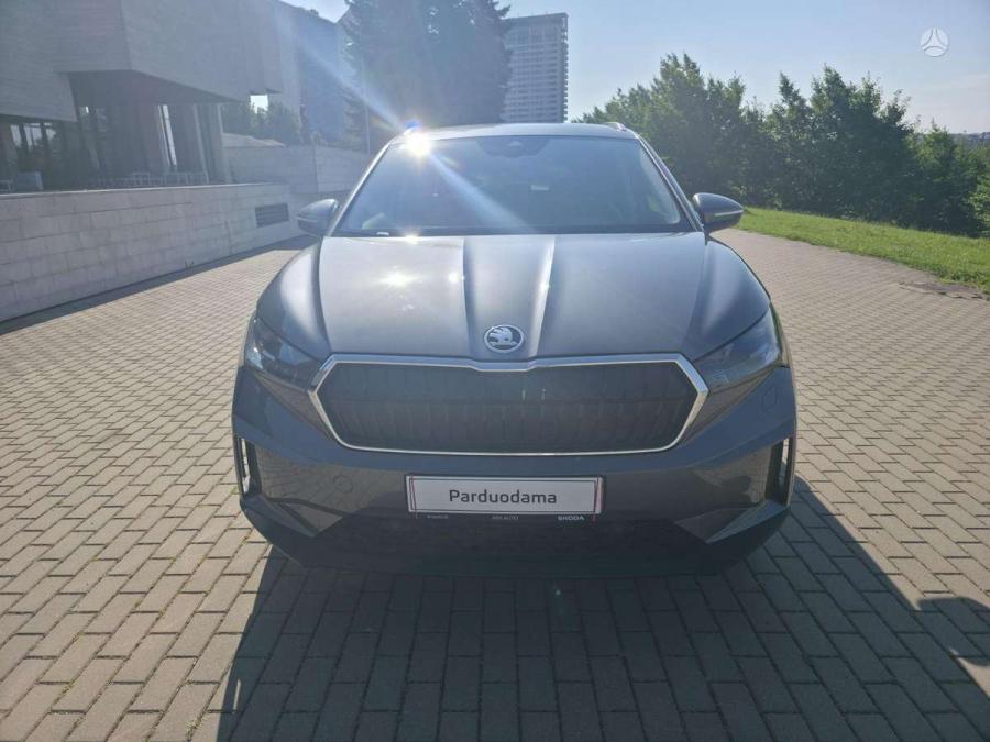 Pelēks Skoda Enyaq 2025 Viļņa, ar dzinēja tilpumu 0.00 L un nobraukumu 20 tūkst. km par 32900 €, foto 4 vietnē AUTOMOTO.COM.LV