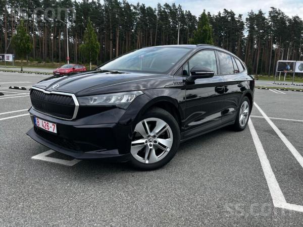 Black Skoda Enyaq iV 2021 in Riga, with an engine capacity of 0.00 L and mileage of 65 thousand km for 23500 €, photo 4 on AUTOMOTO.COM.LV
