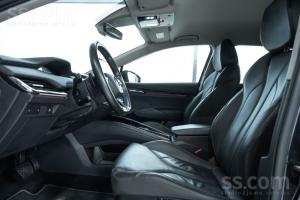 Black Skoda Enyaq iV 2021 in Riga, with an engine capacity of 0.00 L and mileage of 187 thousand km for 21900 €, photo 6 on AUTOMOTO.COM.LV