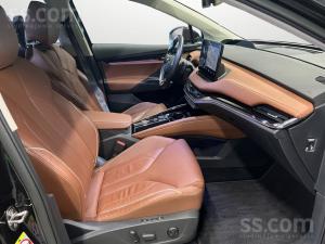 Black Skoda Enyaq iV 2021 in Riga, with an engine capacity of 0.00 L and mileage of 112 thousand km for 26990 €, photo 20 on AUTOMOTO.COM.LV