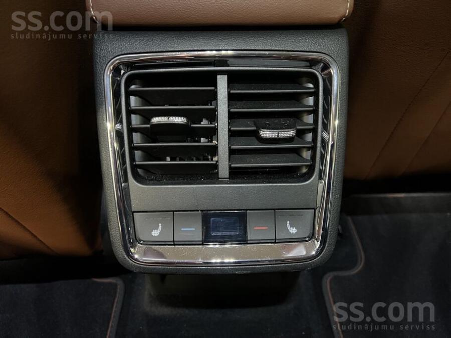 Black Skoda Enyaq iV 2021 in Riga, with an engine capacity of 0.00 L and mileage of 112 thousand km for 26990 €, photo 24 on AUTOMOTO.COM.LV