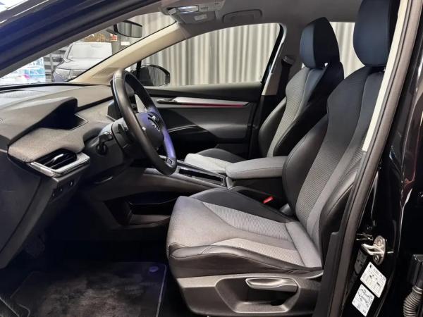 Melns Skoda Enyaq iV 2021 Mārupe, ar dzinēja tilpumu 0.00 L un nobraukumu 70 tūkst. km par 22990 €, foto 6 vietnē AUTOMOTO.COM.LV