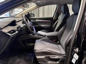 Black Skoda Enyaq iV 2021 in Marupe, with an engine capacity of 0.00 L and mileage of 70 thousand km for 22990 €, photo 6 on AUTOMOTO.COM.LV
