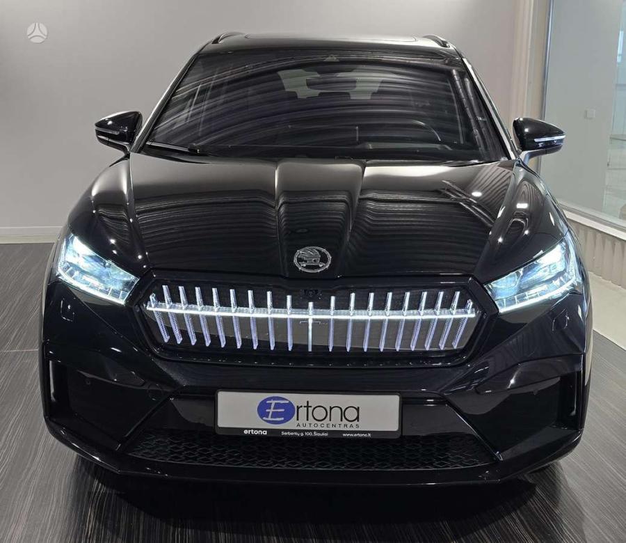 Black Skoda Enyaq iV 2022 in Siauliai, with an engine capacity of 0.00 L and mileage of 60 thousand km for 29900 €, photo 9 on AUTOMOTO.COM.LV