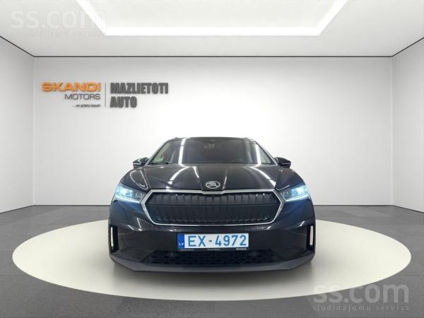 Черный Шкода Enyaq iV 2022 в Рига, объемом двигателя 0.00 л и пробегом 106 тыс. км за 24490 €, фото 2 на AUTOMOTO.COM.LV