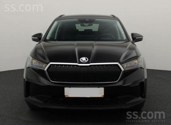 Black Skoda Enyaq iV 2022 in Riga, with an engine capacity of 0.00 L and mileage of 185 thousand km for 20000 €, photo 7 on AUTOMOTO.COM.LV