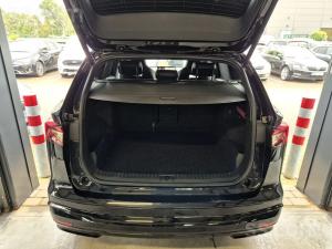 Black Skoda Enyaq iV 2023 in Riga, with an engine capacity of 0.00 L and mileage of 161 thousand km for 27590 €, photo 29 on AUTOMOTO.COM.LV