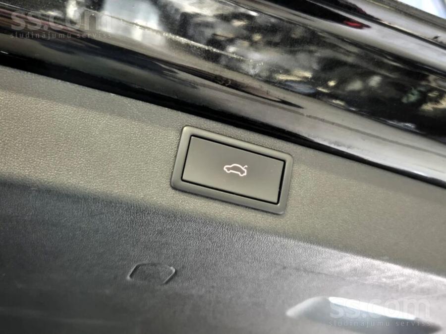 Black Skoda Enyaq iV 2023 in Riga, with an engine capacity of 0.00 L and mileage of 161 thousand km for 27590 €, photo 30 on AUTOMOTO.COM.LV