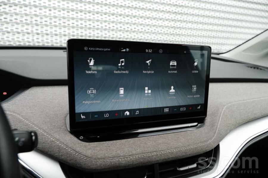 Black Skoda Enyaq iV 2024 in Riga, with an engine capacity of 0.00 L and mileage of 35 thousand km for 37700 €, photo 18 on AUTOMOTO.COM.LV