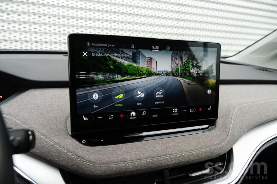 Black Skoda Enyaq iV 2024 in Riga, with an engine capacity of 0.00 L and mileage of 35 thousand km for 37700 €, photo 25 on AUTOMOTO.COM.LV