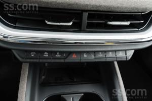 Black Skoda Enyaq iV 2024 in Riga, with an engine capacity of 0.00 L and mileage of 35 thousand km for 37700 €, photo 28 on AUTOMOTO.COM.LV