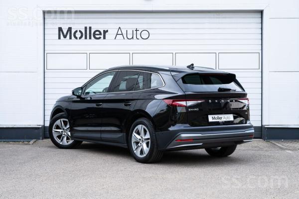 Black Skoda Enyaq iV 2023 in Riga, with an engine capacity of 0.00 L and mileage of 67 thousand km for 33950 €, photo 3 on AUTOMOTO.COM.LV