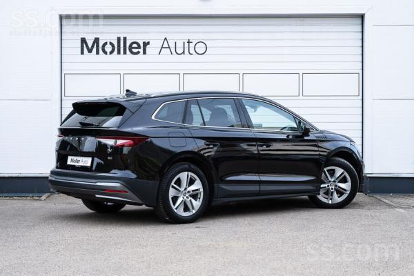 Black Skoda Enyaq iV 2023 in Riga, with an engine capacity of 0.00 L and mileage of 67 thousand km for 33950 €, photo 4 on AUTOMOTO.COM.LV