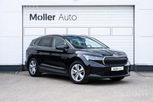 Black Skoda Enyaq iV 2023 in Riga, with an engine capacity of 0.00 L and mileage of 67 thousand km for 33950 €, photo 3 on AUTOMOTO.COM.LV