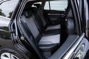 Black Skoda Enyaq iV 2023 in Riga, with an engine capacity of 0.00 L and mileage of 67 thousand km for 33950 €, photo 8 on AUTOMOTO.COM.LV
