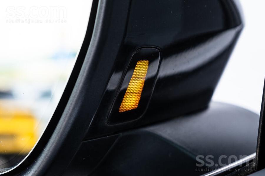 Black Skoda Enyaq iV 2023 in Riga, with an engine capacity of 0.00 L and mileage of 67 thousand km for 33950 €, photo 29 on AUTOMOTO.COM.LV