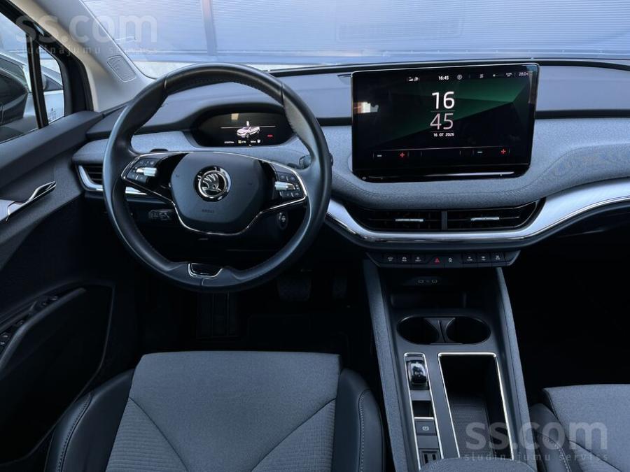 Black Skoda Enyaq iV 2021 in Riga, with an engine capacity of 0.00 L and mileage of 272 thousand km for 20990 €, photo 6 on AUTOMOTO.COM.LV