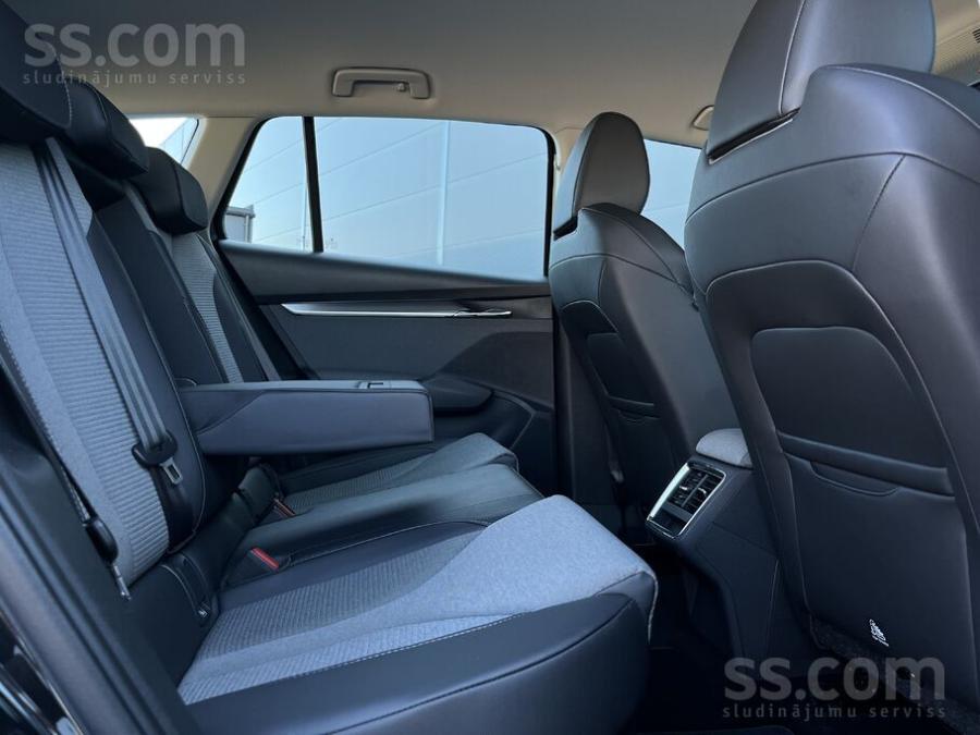 Black Skoda Enyaq iV 2021 in Riga, with an engine capacity of 0.00 L and mileage of 272 thousand km for 20990 €, photo 8 on AUTOMOTO.COM.LV