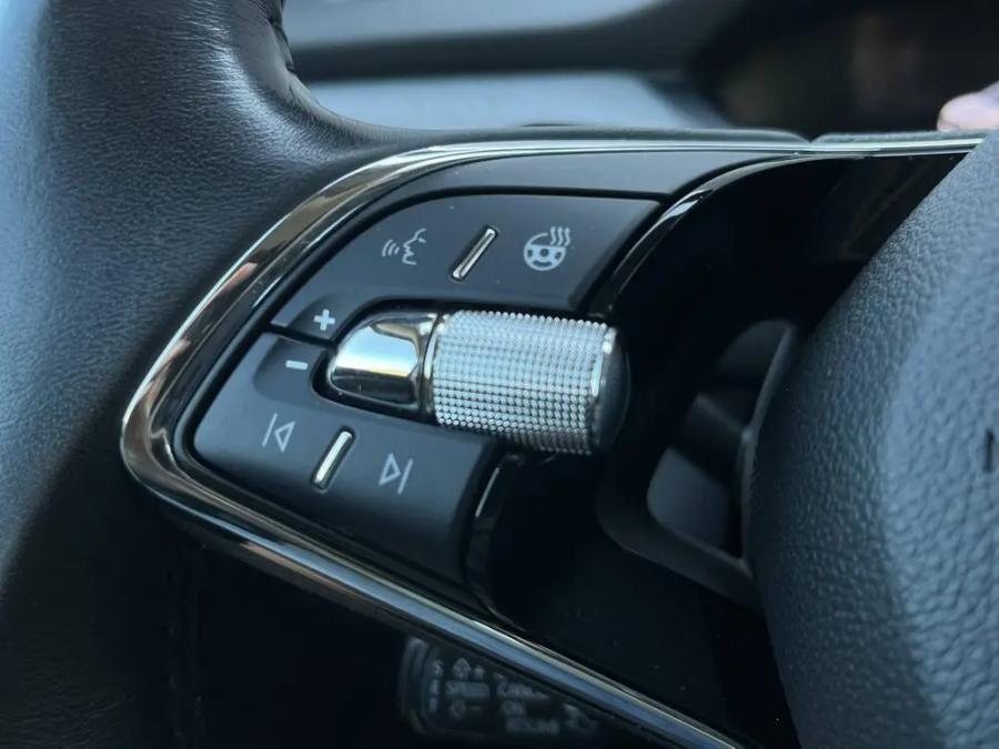 Melns Skoda Enyaq iV 2021 Rīga, ar dzinēja tilpumu 0.00 L un nobraukumu 272 tūkst. km par 20990 €, foto 21 vietnē AUTOMOTO.COM.LV