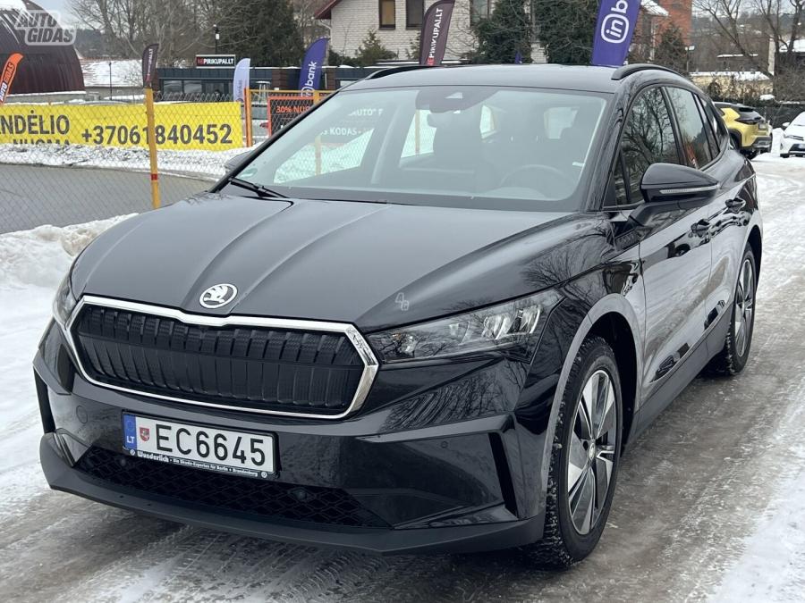 Black Skoda Enyaq iV 2023 in Vilnius, with an engine capacity of 0.00 L and mileage of 12 thousand km for 26000 €, photo 1 on AUTOMOTO.COM.LV