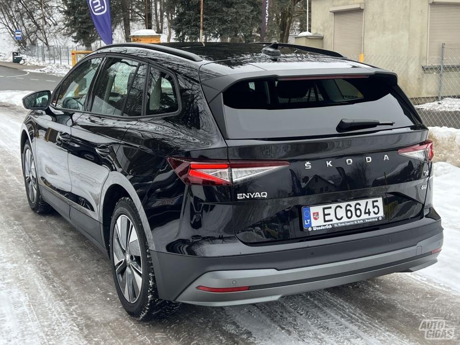 Black Skoda Enyaq iV 2023 in Vilnius, with an engine capacity of 0.00 L and mileage of 12 thousand km for 26000 €, photo 3 on AUTOMOTO.COM.LV