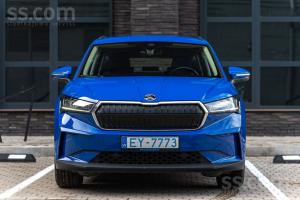 Blue Skoda Enyaq iV 2021 in Riga, with an engine capacity of 0.00 L and mileage of 49 thousand km for 26490 €, photo 8 on AUTOMOTO.COM.LV