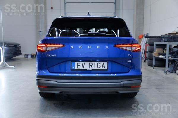 Blue Skoda Enyaq iV 2021 in Riga, with an engine capacity of 0.00 L and mileage of 135 thousand km for 23990 €, photo 7 on AUTOMOTO.COM.LV