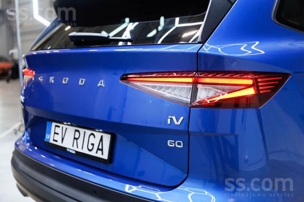 Blue Skoda Enyaq iV 2021 in Riga, with an engine capacity of 0.00 L and mileage of 135 thousand km for 23990 €, photo 9 on AUTOMOTO.COM.LV