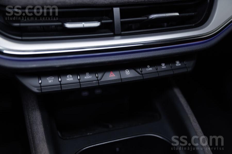 Blue Skoda Enyaq iV 2021 in Riga, with an engine capacity of 0.00 L and mileage of 135 thousand km for 23990 €, photo 19 on AUTOMOTO.COM.LV