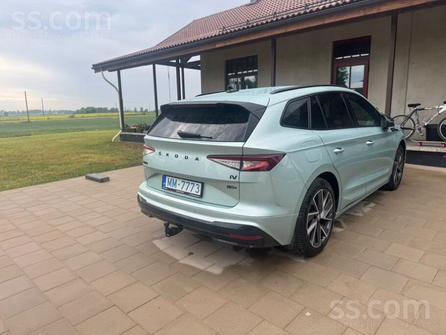 Blue Skoda Enyaq iV 2022 in Dobele, with an engine capacity of 0.00 L and mileage of 59 thousand km for 34800 €, photo 5 on AUTOMOTO.COM.LV