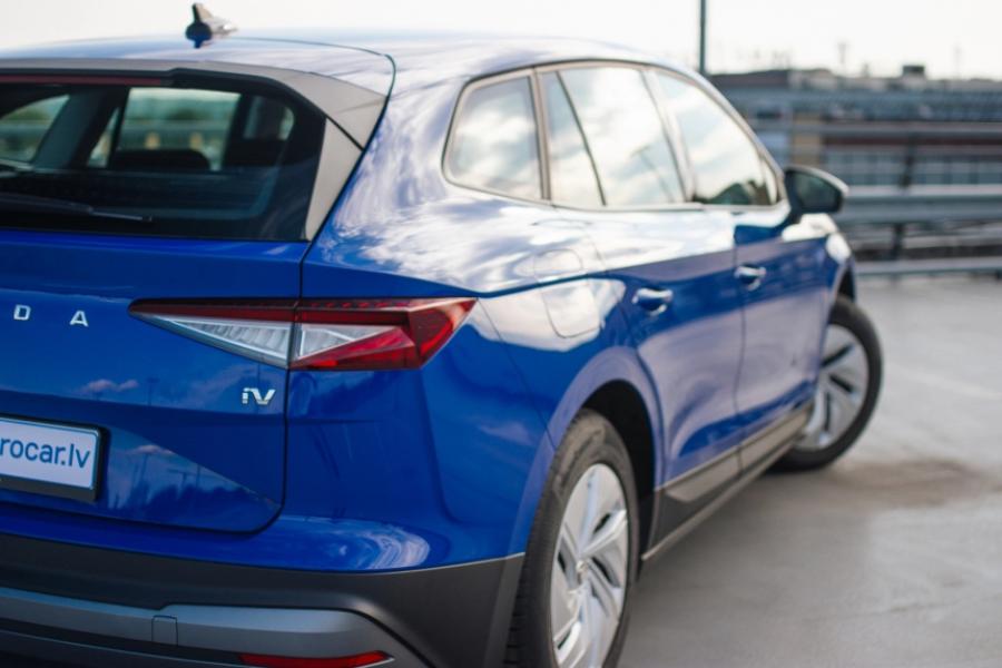 Zils Skoda Enyaq iV 2023 Rīga, ar dzinēja tilpumu 0.00 L un nobraukumu 25 tūkst. km par 20000 €, foto 9 vietnē AUTOMOTO.COM.LV