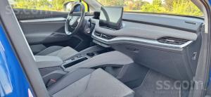 Blue Skoda Enyaq iV 2023 in Riga, with an engine capacity of 0.00 L and mileage of 47 thousand km for 26500 €, photo 11 on AUTOMOTO.COM.LV