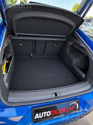 Blue Skoda Enyaq iV 2023 in Riga, with an engine capacity of 0.00 L and mileage of 0 thousand km for 29900 €, photo 26 on AUTOMOTO.COM.LV