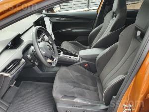 Brown Skoda Enyaq iV 2023 in Riga, with an engine capacity of 0.00 L and mileage of 15 thousand km for 49900 €, photo 8 on AUTOMOTO.COM.LV