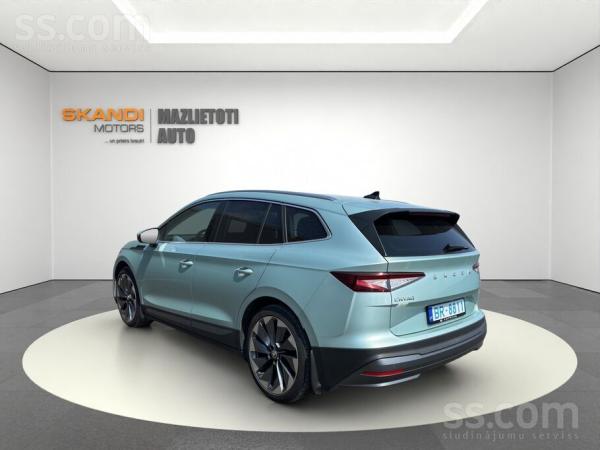 Green Skoda Enyaq iV 2021 in Riga, with an engine capacity of 0.00 L and mileage of 125 thousand km for 25990 €, photo 4 on AUTOMOTO.COM.LV