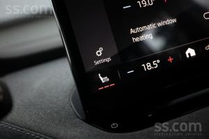 Зеленый Шкода Enyaq iV 2021 в Елгава, объемом двигателя 0.00 л и пробегом 102 тыс. км за 25000 €, фото 26 на AUTOMOTO.COM.LV