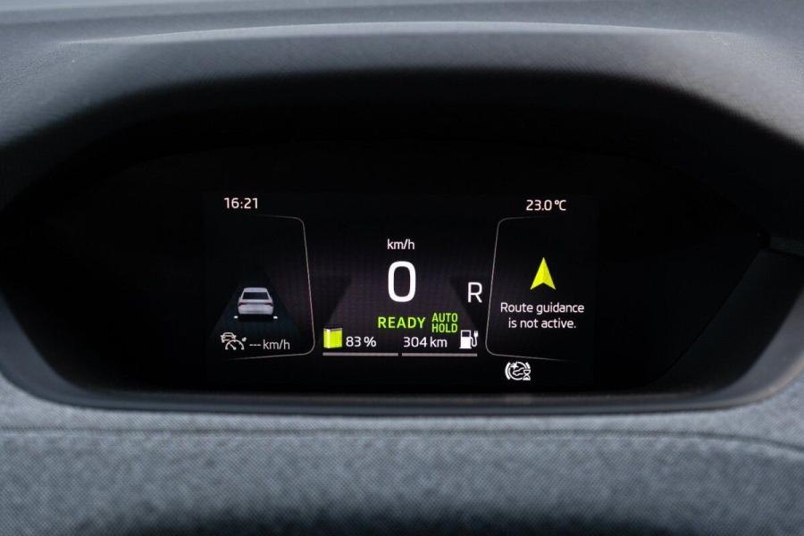 Зеленый Шкода Enyaq iV 2021 в Рига, объемом двигателя 0.00 л и пробегом 92 тыс. км за 30500 €, фото 19 на AUTOMOTO.COM.LV